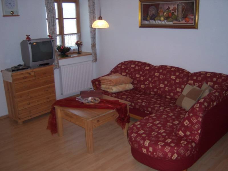 55 M² Ferienwohnung ∙ 2 Schlafzimmer ∙ 4 Gäste - Chieming