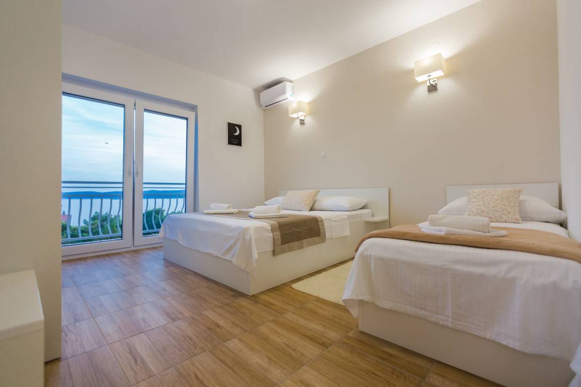 75 M² Ferienwohnung ∙ 2 Schlafzimmer ∙ 6 Gäste - Crikvenica