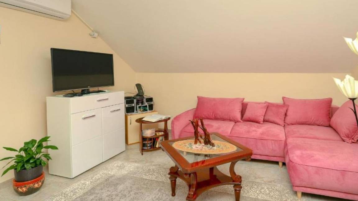 84 M² Appartement ∙ 2 Chambres ∙ 6 Personnes - Kotor