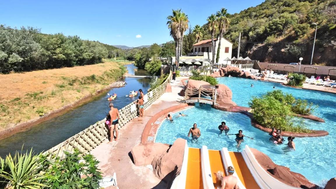 29 M² Bungalow ∙ 2 Habitaciones ∙ 4 Huéspedes - Fréjus