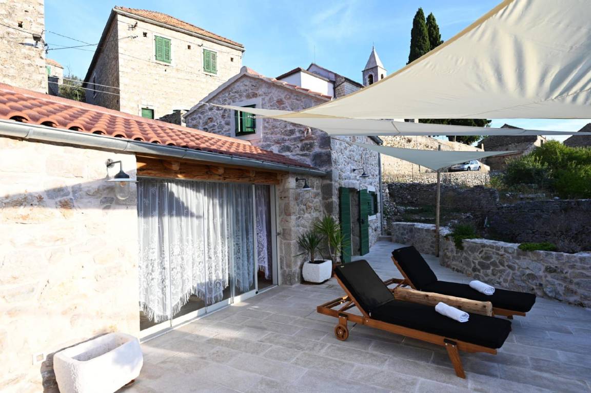 55 M² Apartment ∙ 1 Bedroom ∙ 2 Guests - Hvar