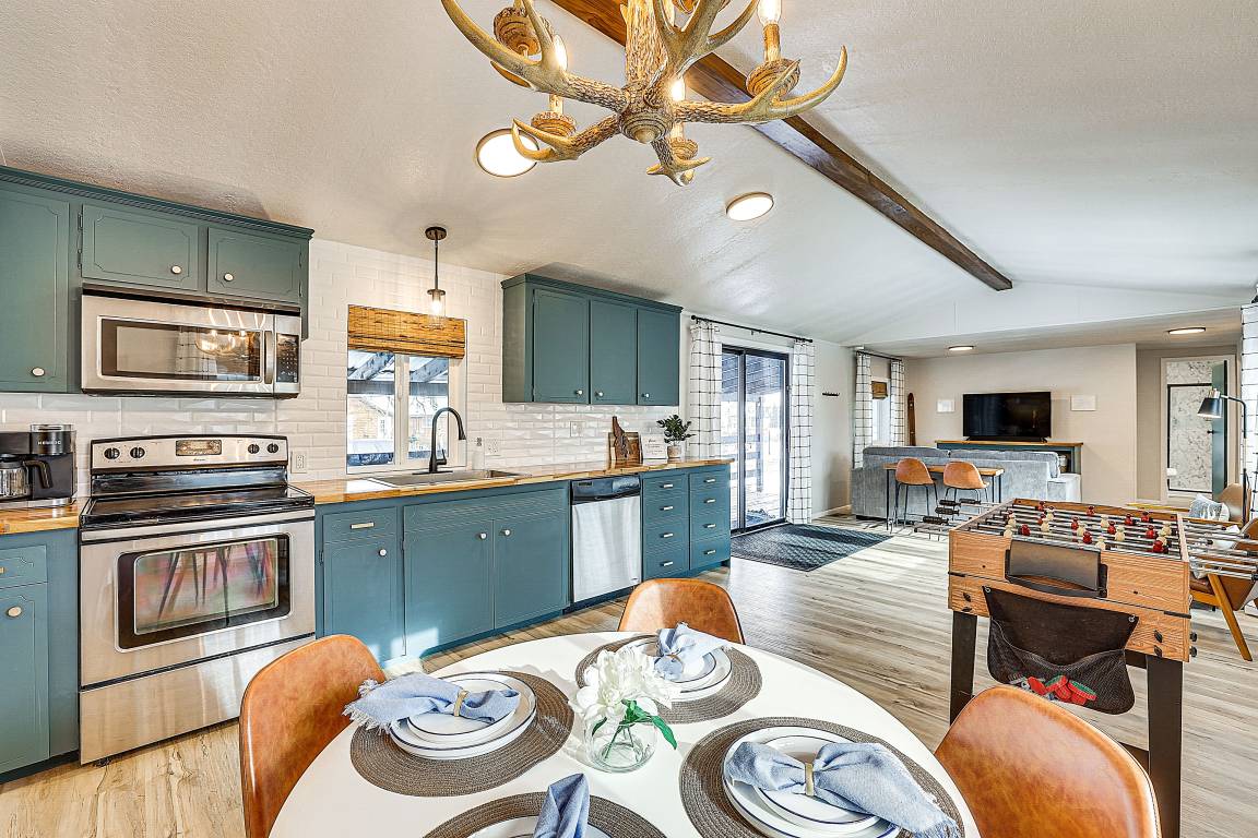 86 M² House ∙ 2 Bedrooms ∙ 6 Guests - Cascade, ID