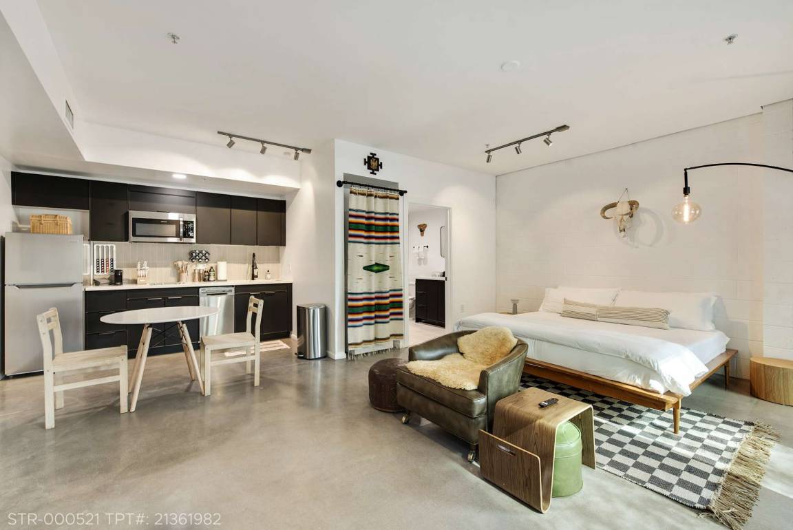 Apartment ∙ 1 Bedroom ∙ 2 Guests - Tempe, AZ