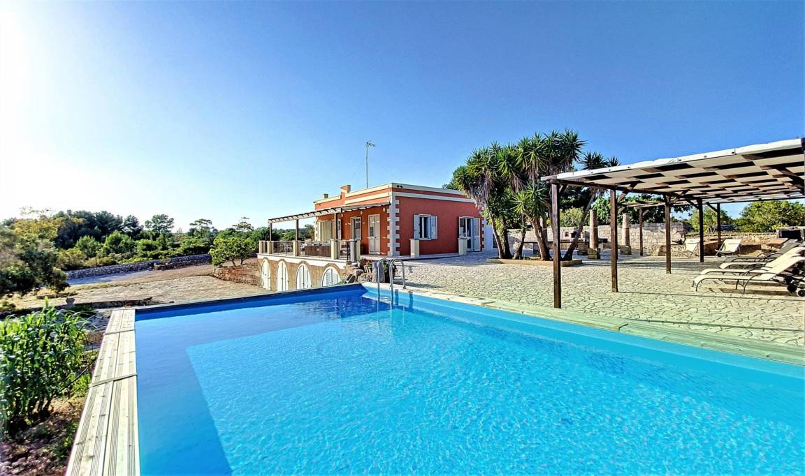 120 M² Villa ∙ 3 Bedrooms ∙ 8 Guests - Ugento