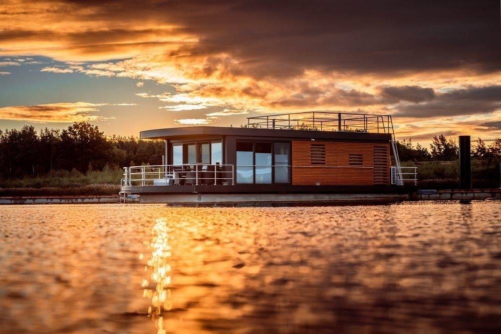 45 M² Hausboot ∙ 2 Schlafzimmer ∙ 4 Gäste - Sachsen