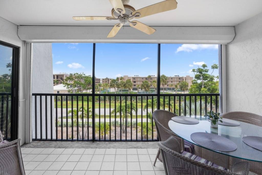 Condo ∙ 2 Bedrooms ∙ 6 Guests - Sanibel Island, FL