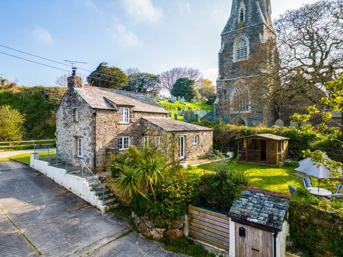 Cottage ∙ 2 Bedrooms ∙ 4 Guests - Port Gaverne