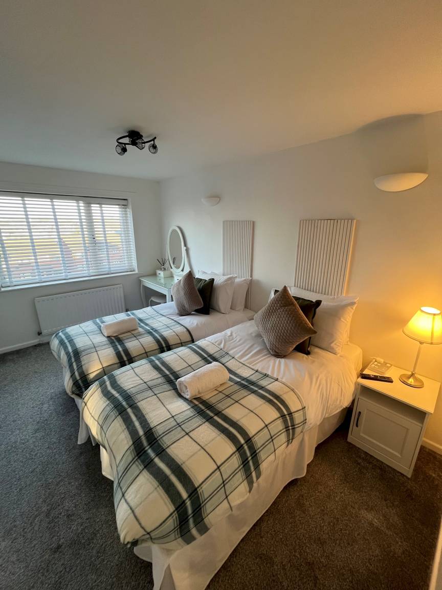 93 M² Ferienhaus ∙ 2 Schlafzimmer ∙ 3 Gäste - Newcastle upon Tyne