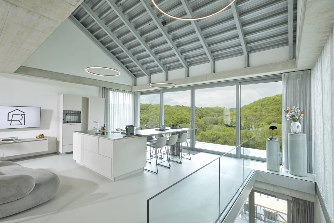 180 M² Ferienhaus ∙ 2 Schlafzimmer ∙ 4 Gäste - Monreal