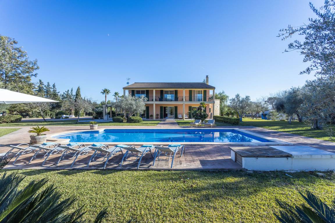 400 M² Villa ∙ 4 Camere Da Letto ∙ 8 Ospiti - Inca