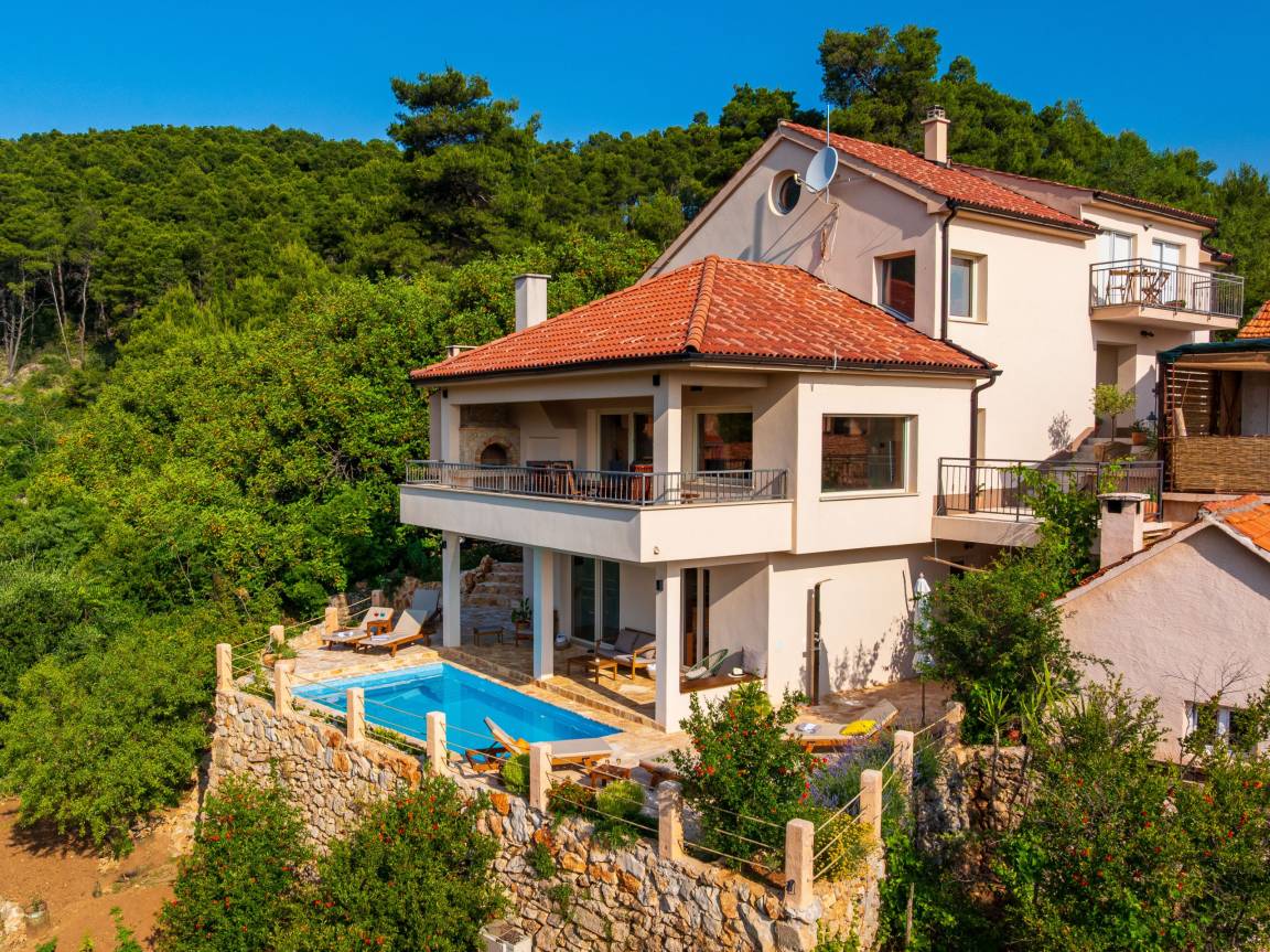 330 M² Huis ∙ 4 Slaapkamers ∙ 10 Gasten - Hvar