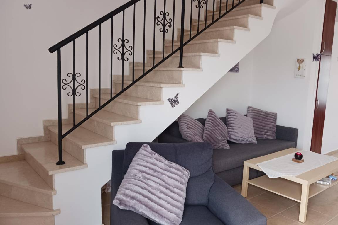 40 M² House ∙ 2 Bedrooms ∙ 6 Guests - Мандрия