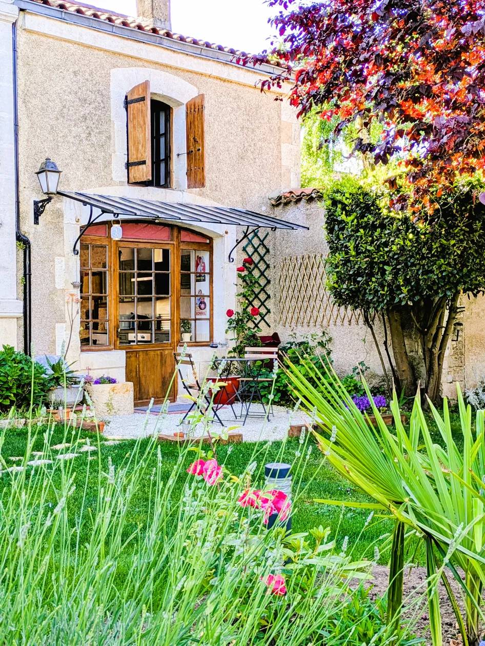 House ∙ 1 Bedroom ∙ 4 Guests - Charente