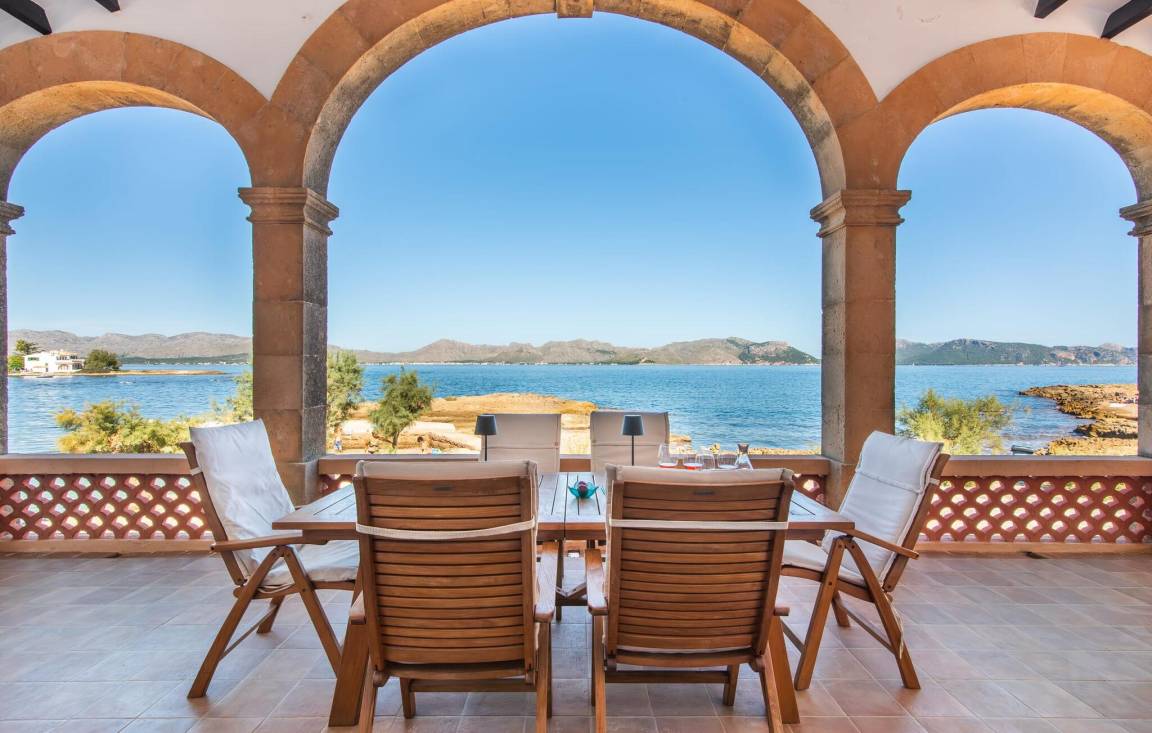350 M² Ferienhaus ∙ 4 Schlafzimmer ∙ 8 Gäste - Alcúdia