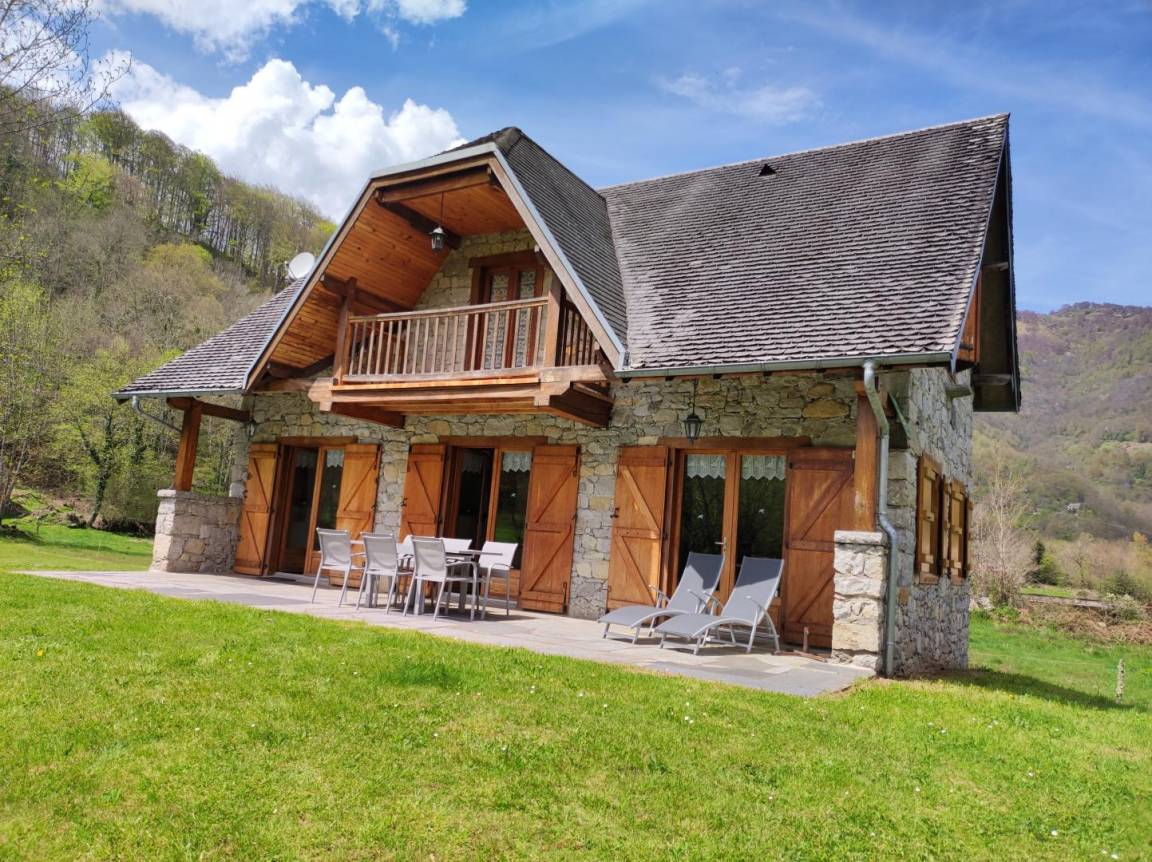 100 M² Mökki ∙ 3 Makuuhuonetta ∙ 6 Vierasta - Ariège