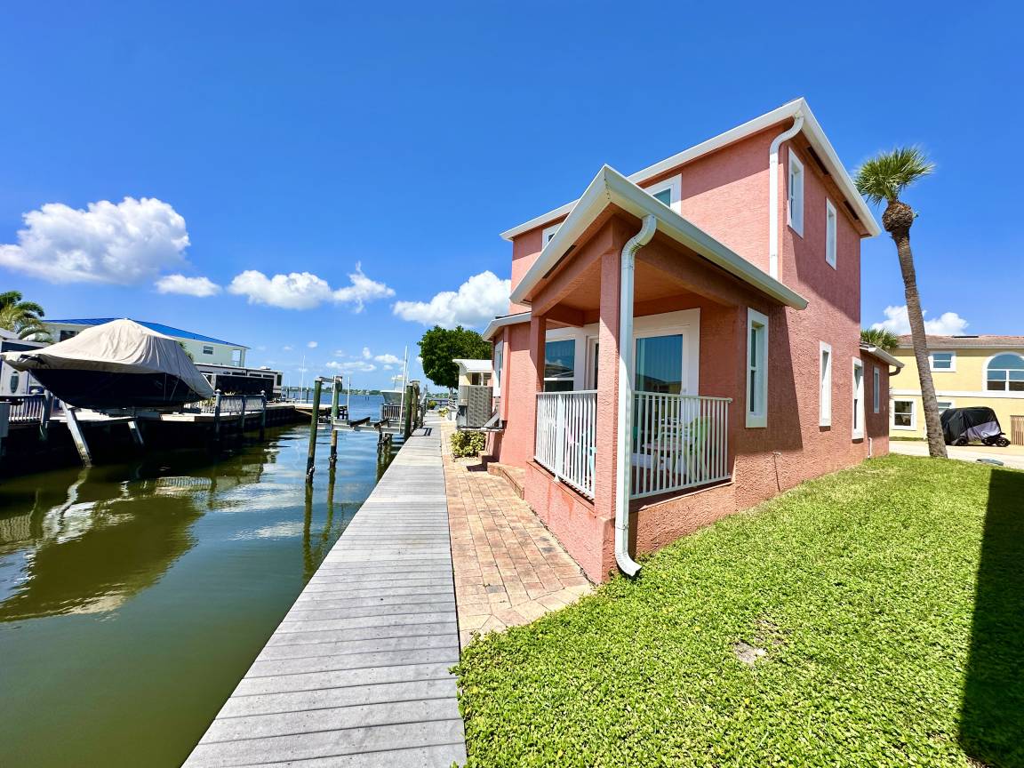 Casa ∙ 1 Habitación ∙ 4 Huéspedes - Stuart, FL