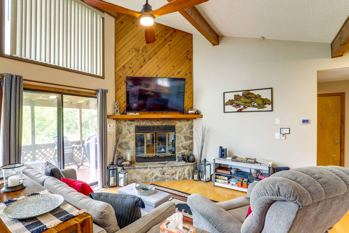97 M² House ∙ 2 Bedrooms ∙ 6 Guests - Maggie Valley, NC