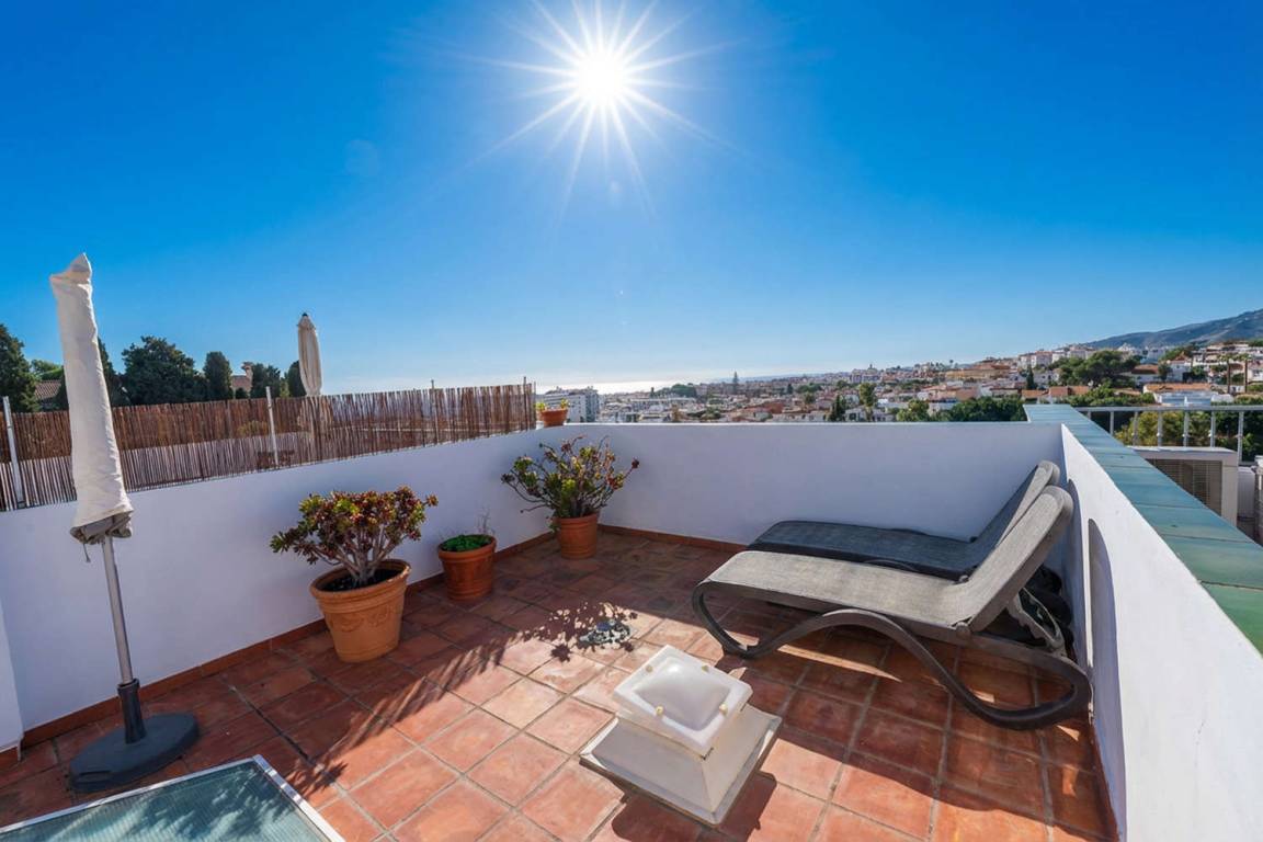 80 M² Casa ∙ 2 Habitaciones ∙ 4 Huéspedes - Nerja