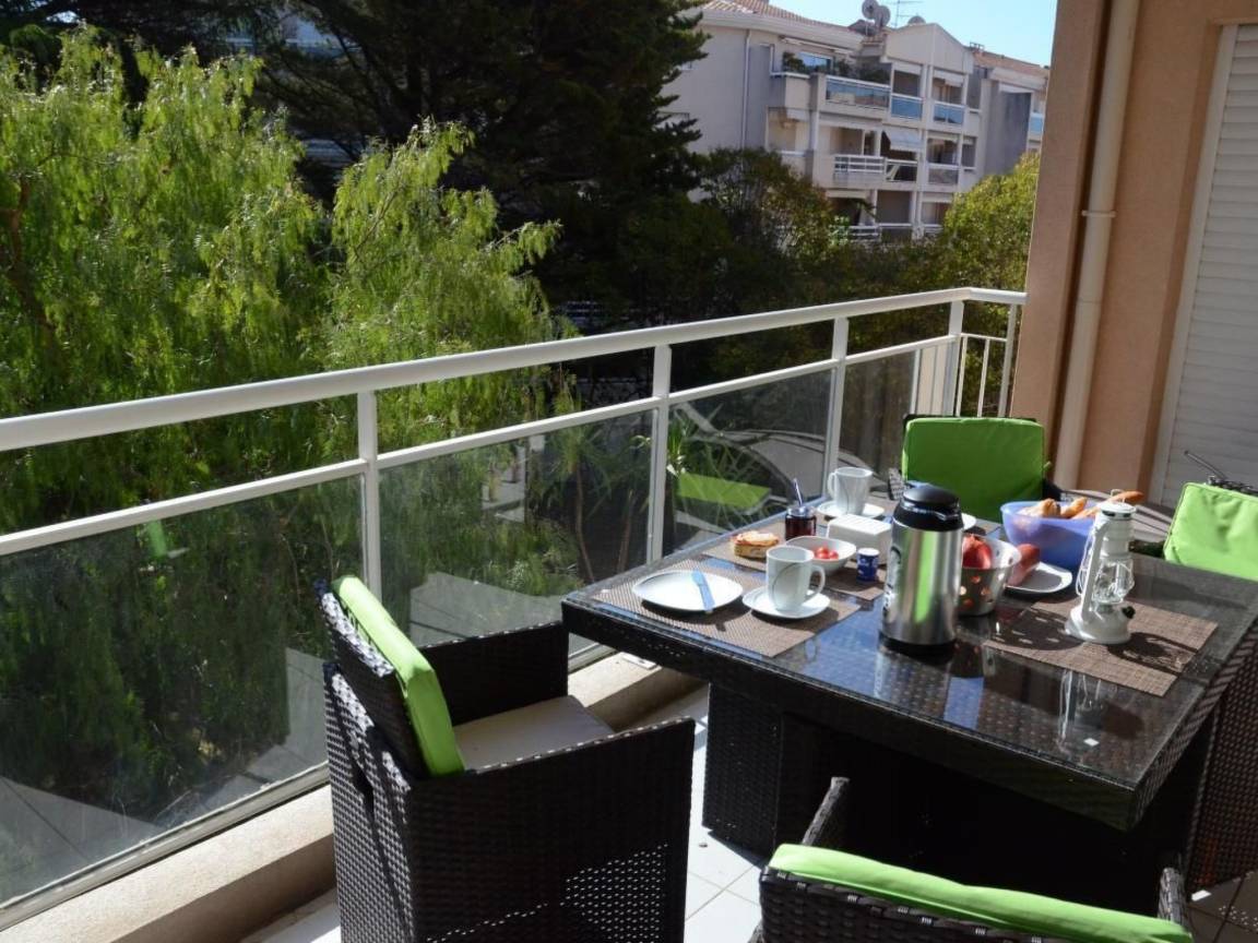 48 M² Huoneisto ∙ 1 Makuuhuone ∙ 4 Vierasta - Cannes