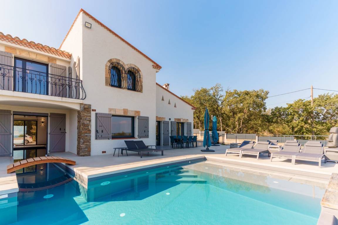 420 M² Appartement ∙ 6 Chambres ∙ 19 Personnes - Cerbère