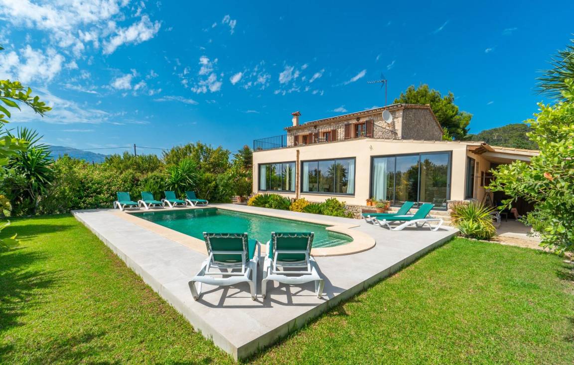 220 M² House ∙ 4 Bedrooms ∙ 8 Guests - Inca