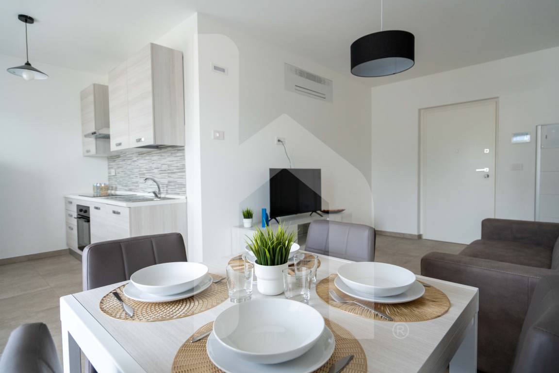 55 M² Apartamento ∙ 1 Habitación ∙ 4 Huéspedes - Pescara