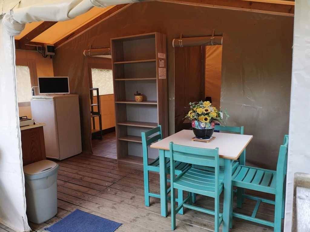 20 M² Tente ∙ 2 Chambres ∙ 4 Personnes - Challans