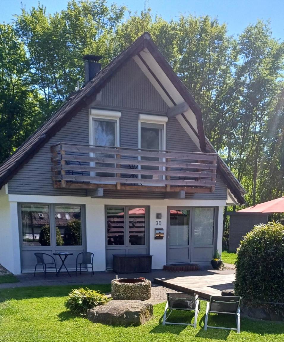 80 M² House ∙ 3 Bedrooms ∙ 6 Guests - Frielendorf