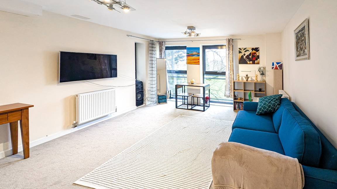 Apartment ∙ 1 Bedroom ∙ 5 Guests - Bracknell