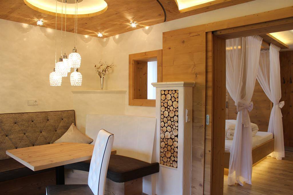 39 M² Hotel ∙ 1 Bedroom ∙ 4 Guests - Holzgau