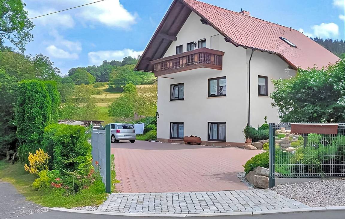 50 M² Ferienwohnung ∙ 1 Schlafzimmer ∙ 2 Gäste - Bad Tabarz