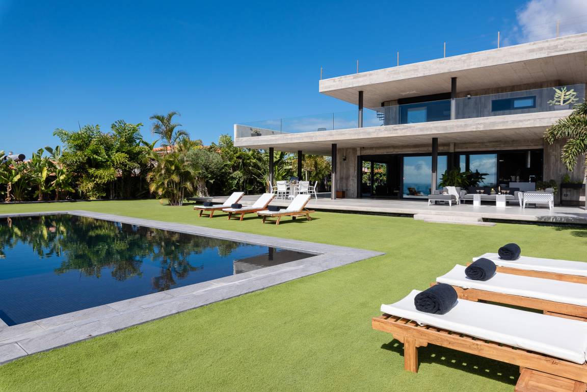 1353 M² Villa ∙ 3 Bedrooms ∙ 6 Guests - Adeje