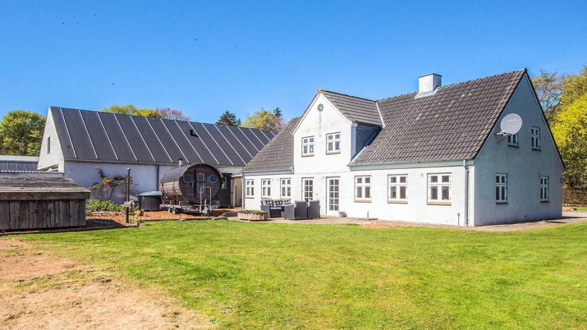 220 M² House ∙ 5 Bedrooms ∙ 14 Guests - Ribe