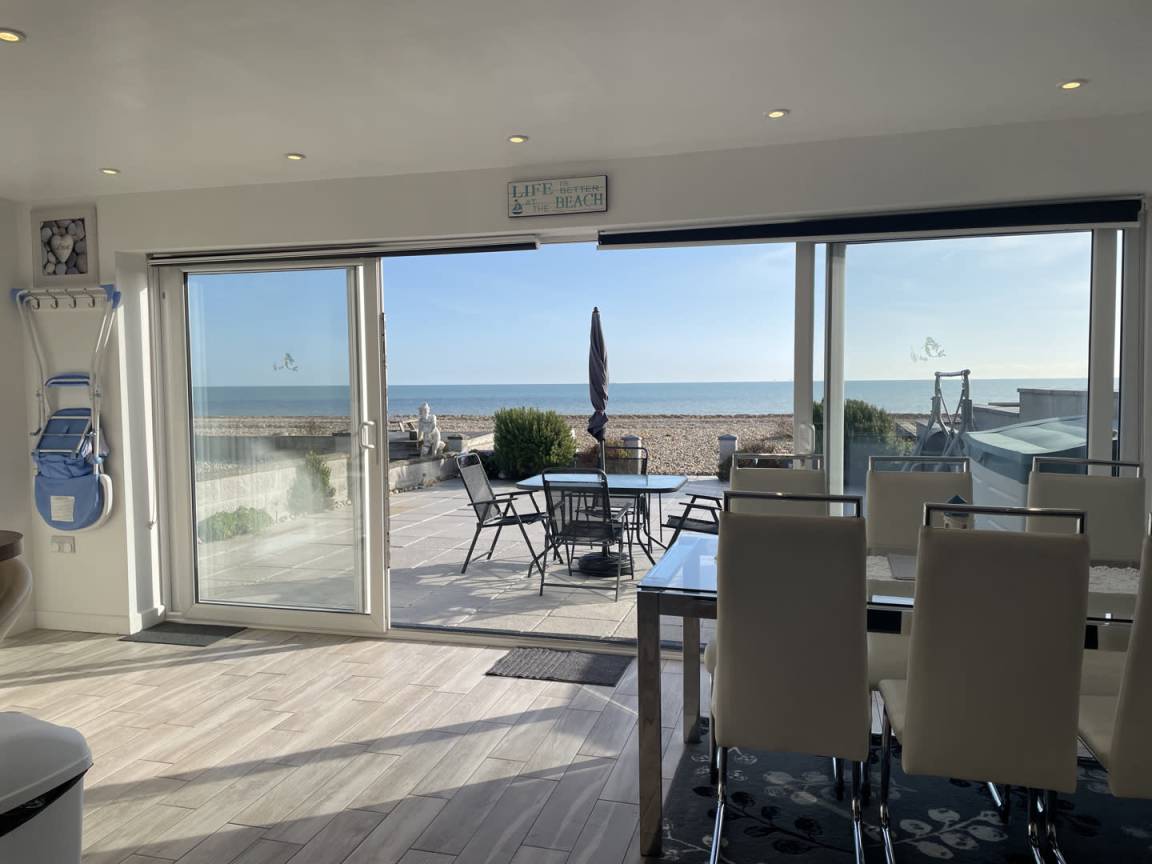 56 M² Bungalow ∙ 2 Bedrooms ∙ 5 Guests - Eastbourne