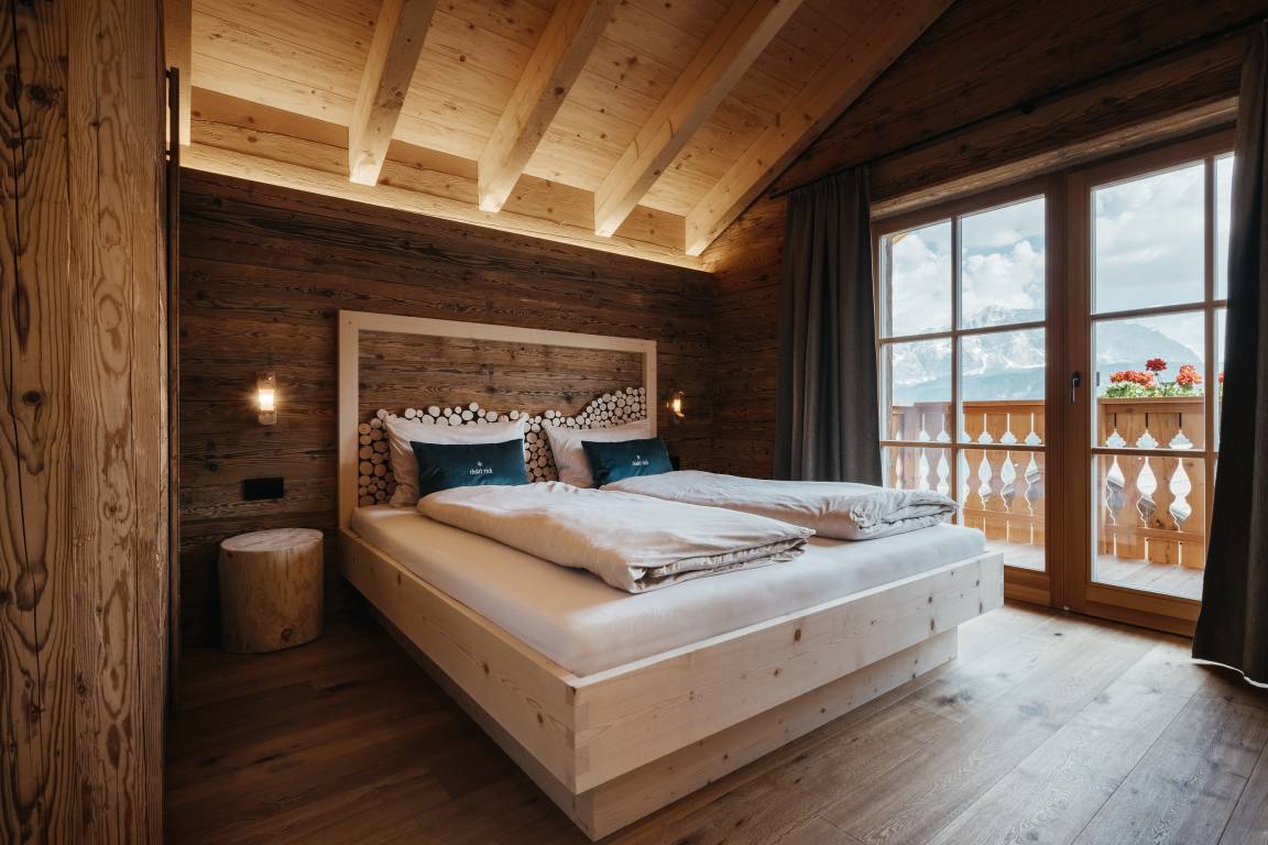 65 M² Chalet ∙ 2 Camere Da Letto ∙ 6 Ospiti - Selva di Val Gardena