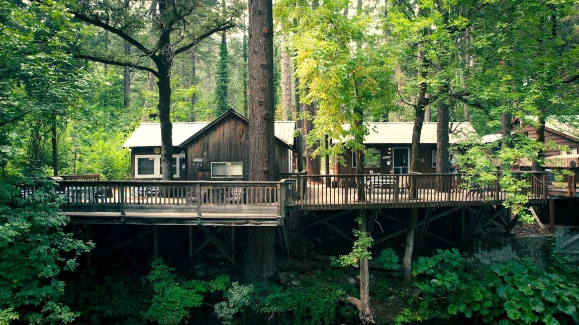 House ∙ 5 Bedrooms ∙ 10 Guests - Castle Crags State Park, Castella