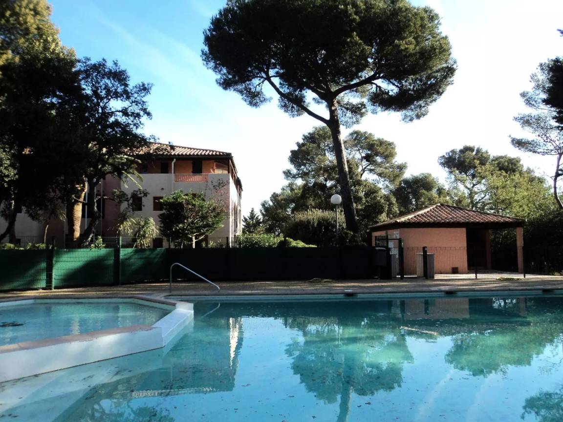 30 M² Appartement ∙ 1 Chambre ∙ 4 Personnes - Fréjus