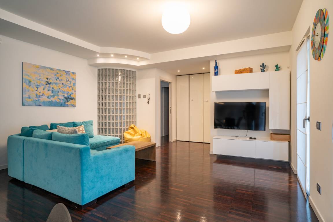 90 M² Apartament ∙ 2 Sypialnie ∙ 5 Gości - Lecco
