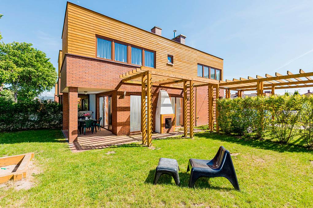 86 M² Ferienhaus ∙ 2 Schlafzimmer ∙ 8 Gäste - Sarbinowo