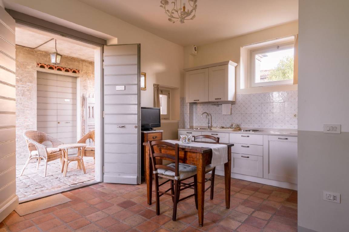 27 M² Ferienwohnung ∙ 1 Schlafzimmer ∙ 2 Gäste - Pesaro