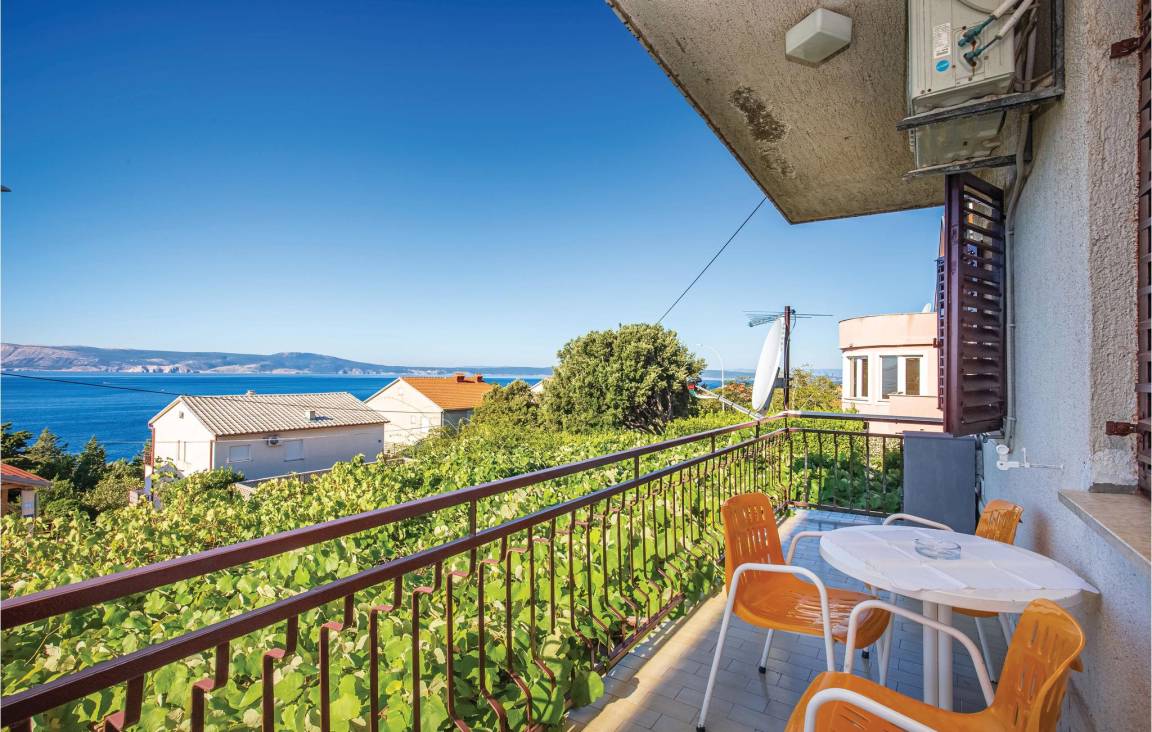 97 M² Ferienwohnung ∙ 3 Schlafzimmer ∙ 7 Gäste - Novi Vinodolski