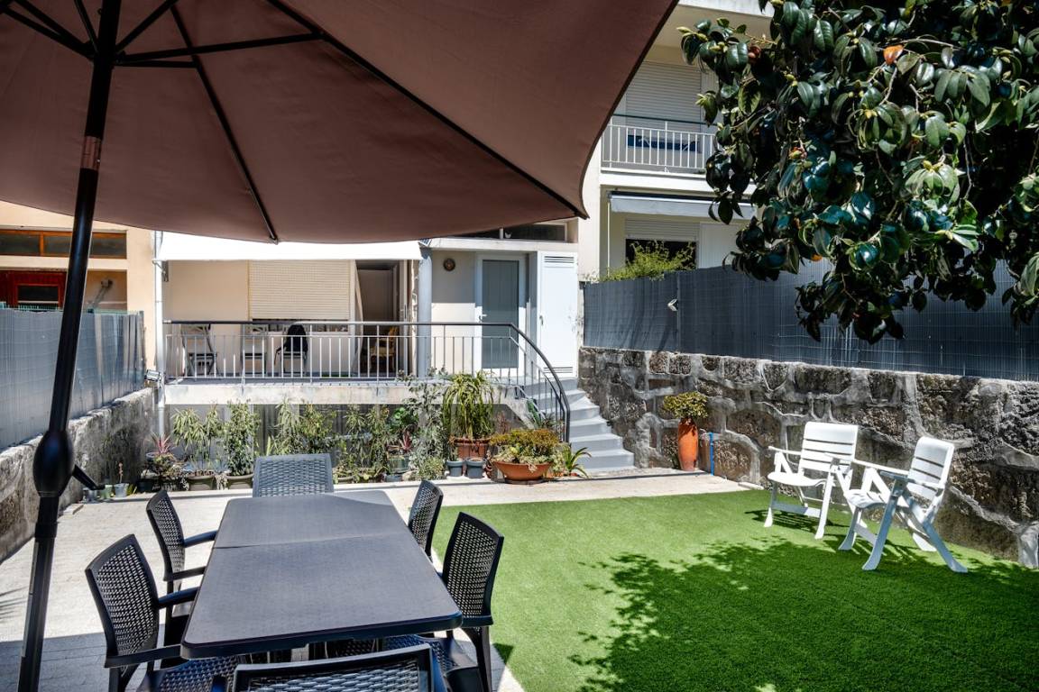 150 M² Apartment ∙ 4 Bedrooms ∙ 8 Guests - Porto