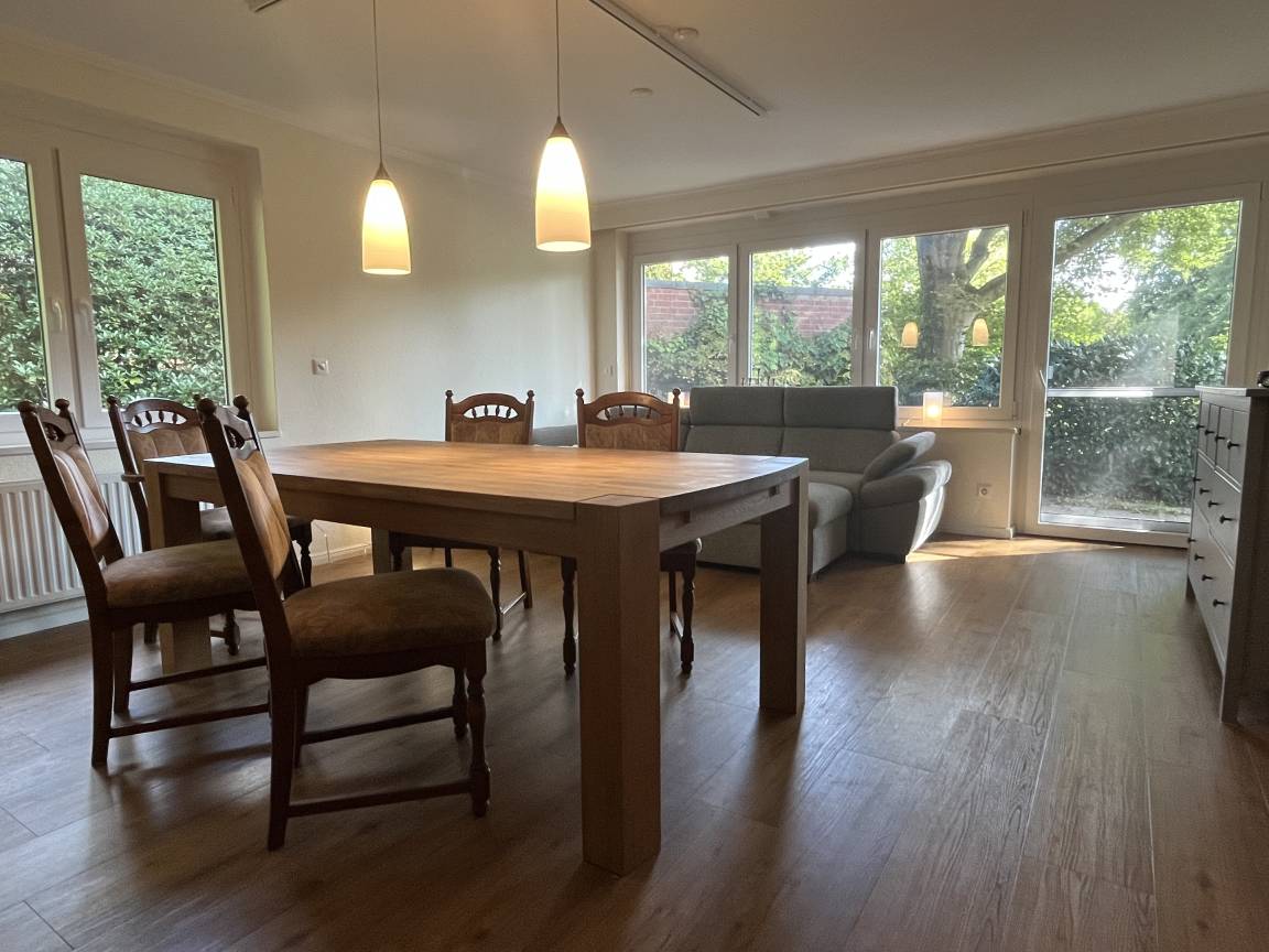 75 M² Ferienhaus ∙ 1 Schlafzimmer ∙ 4 Gäste - Hechthausen