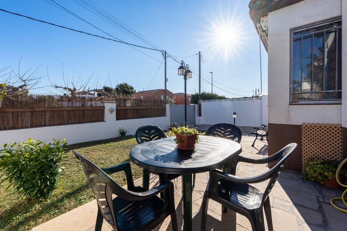 100 M² Chalet ∙ 3 Chambres ∙ 6 Personnes - Mont-roig del Camp