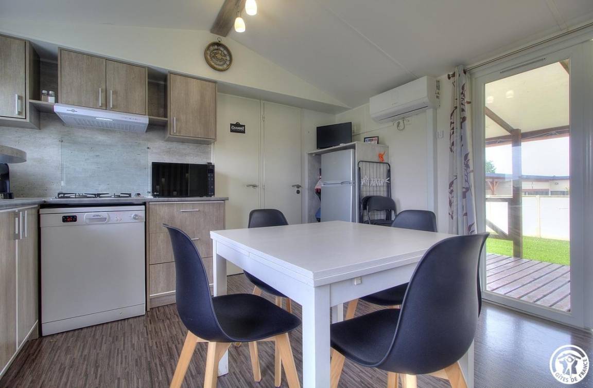 Gîte ∙ 3 Chambres ∙ 6 Personnes - Ain