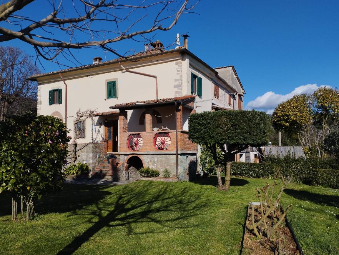 140 M² Ferienhaus ∙ 4 Schlafzimmer ∙ 8 Gäste - Bagni di Lucca