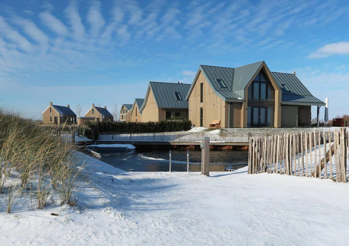 Bungalow ∙ 4 Bedrooms ∙ 8 Guests - Bergen op Zoom