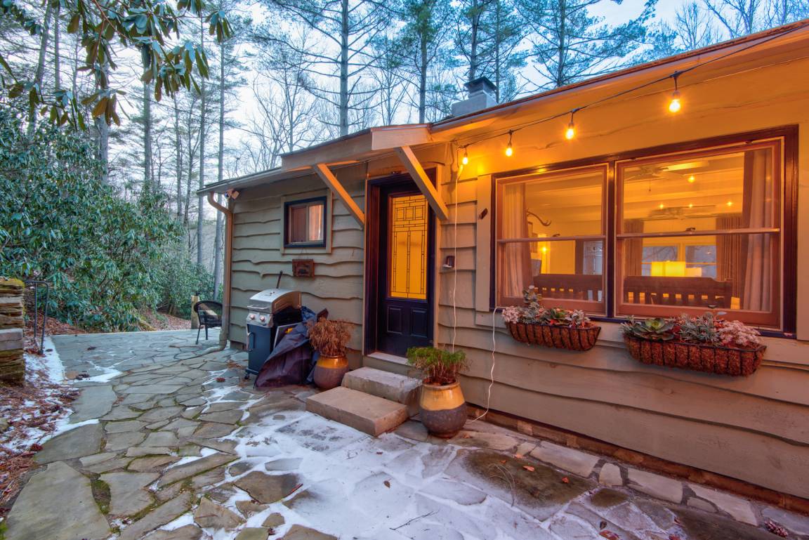 House ∙ 5 Bedrooms ∙ 10 Guests - Valle Crucis, NC