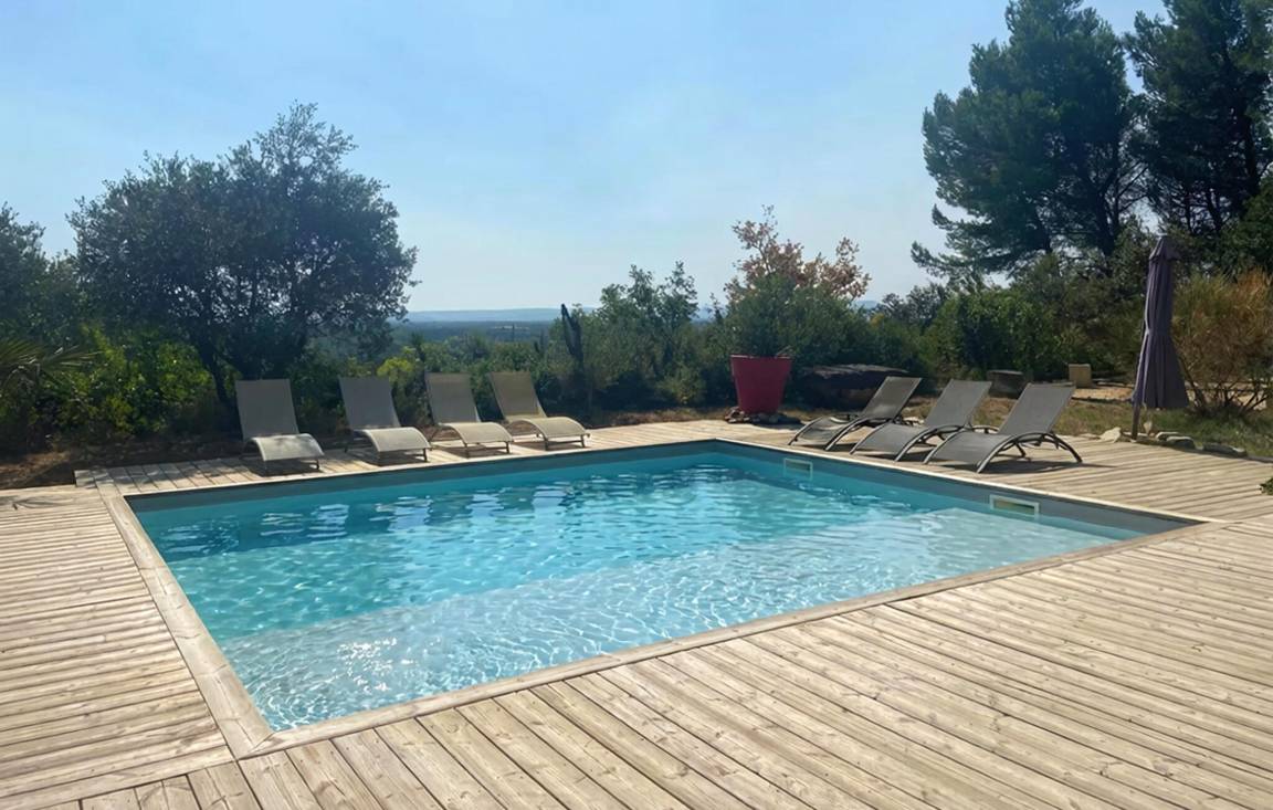 140 M² House ∙ 4 Bedrooms ∙ 8 Guests - Avignon