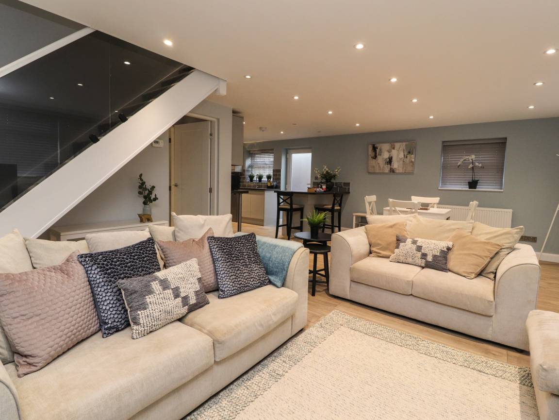 Cottage ∙ 2 Bedrooms ∙ 4 Guests - Bolton